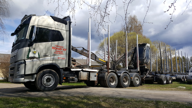 Puutavara kuorma-auto Volvo FH16 750 hv -16